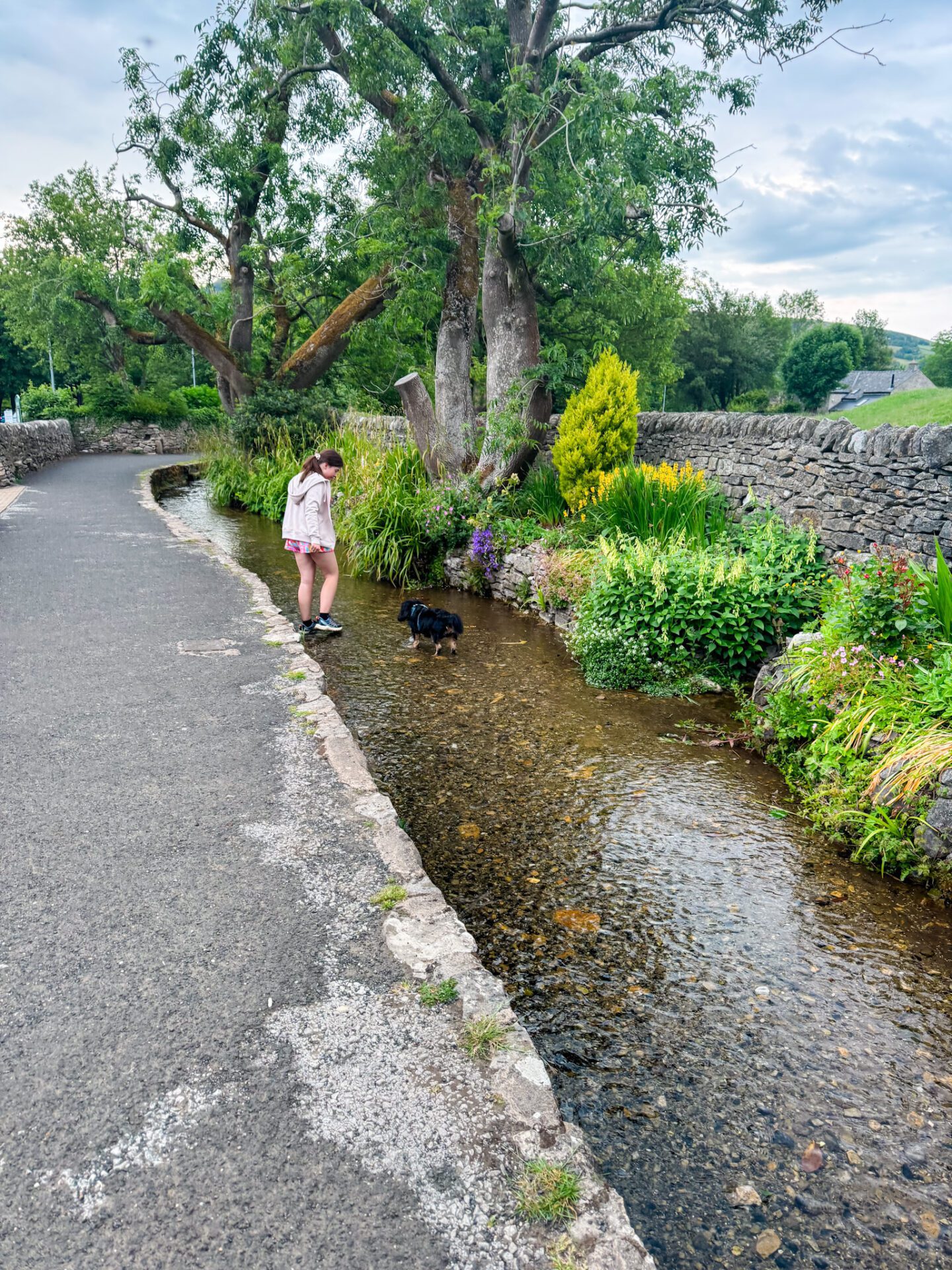 The Best Things to Do in Castleton, Derbyshire | Birds and Lilies